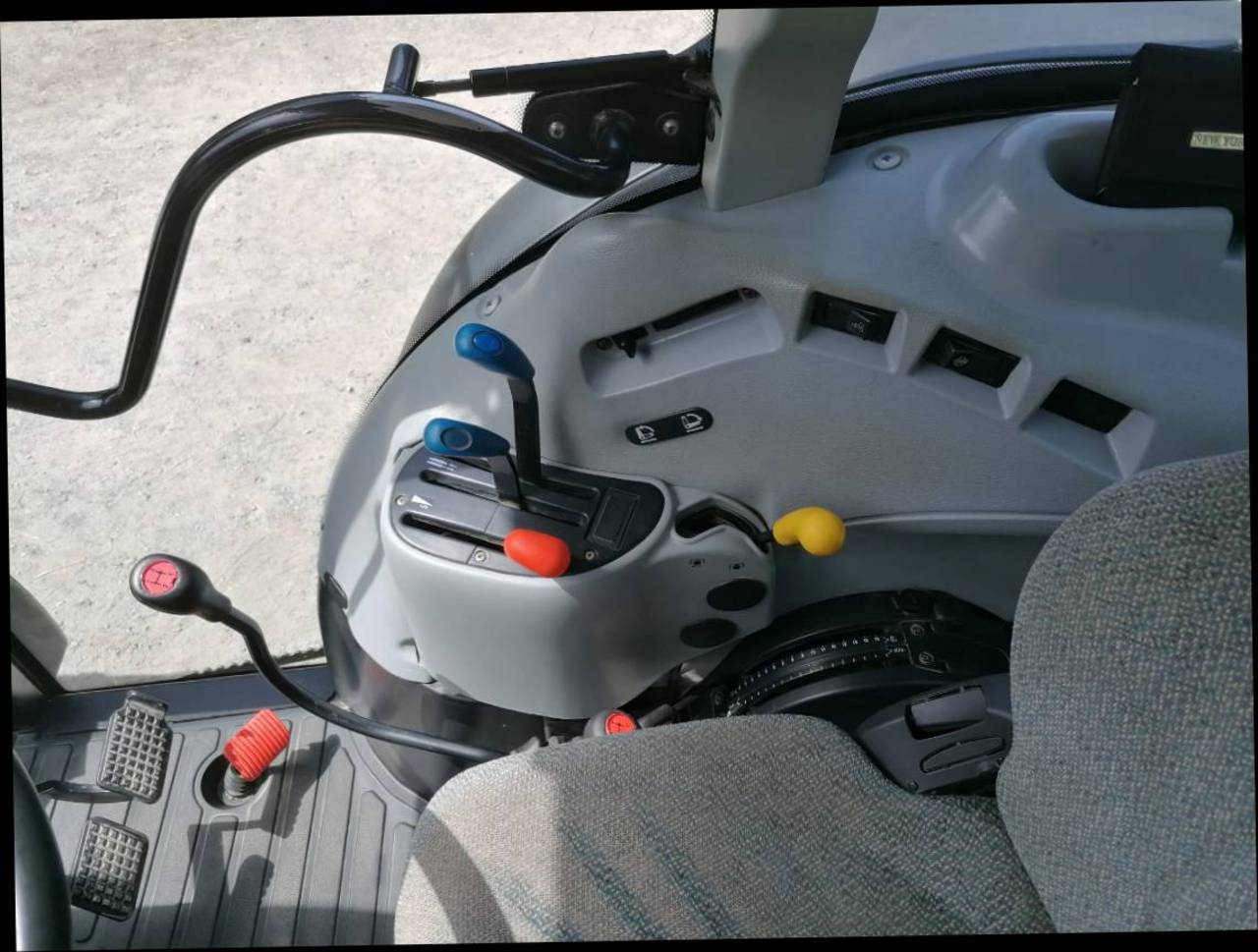 New Holland: New Holland T4030 gebraucht kaufen - Landwirt.com