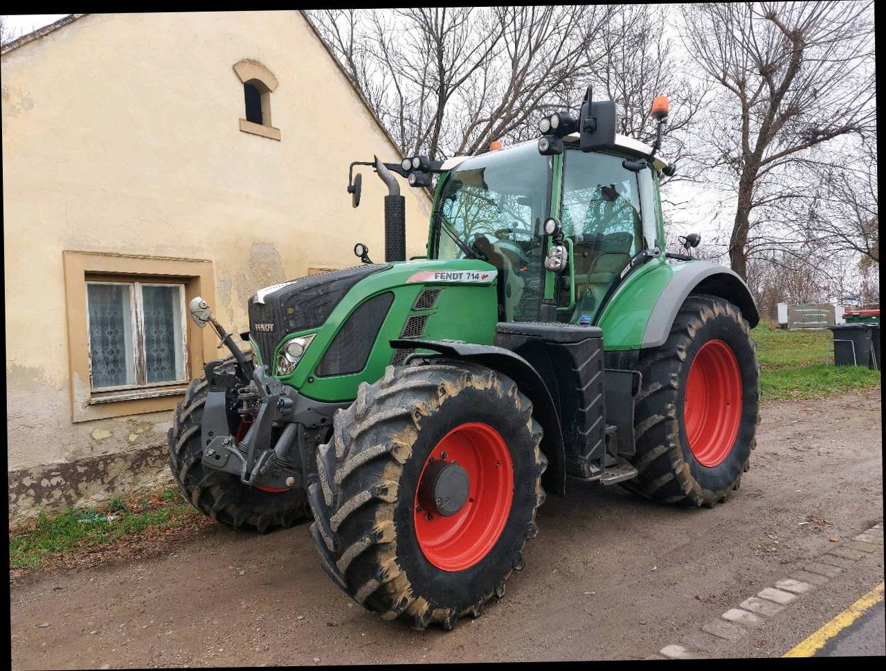 Fendt: Fendt 714 Vario SCR gebraucht kaufen - Landwirt.com