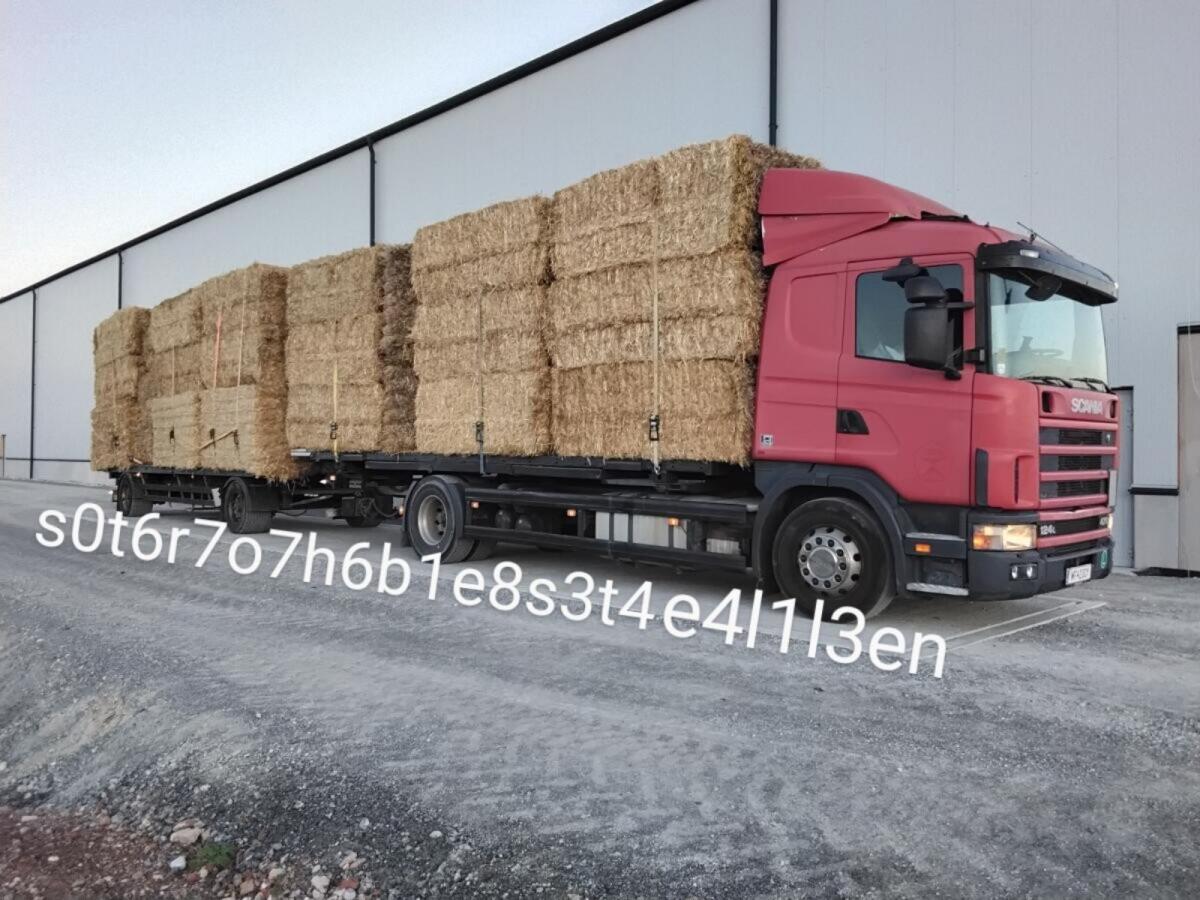 Stroh: Stroh-Lieferung, das Gute zum kleinen Preis kaufen · Landwirt.com